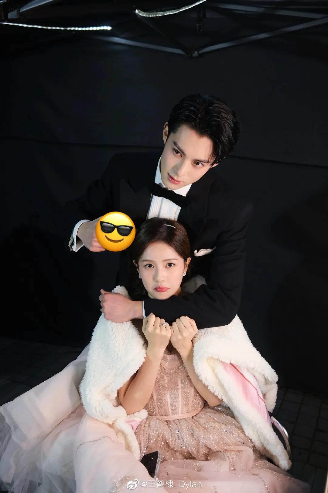 Wang Hedi posted a photo of the finale with love, Shi Yan and Zheng Shuyi - iMedia