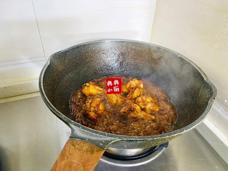 Simply burn a plate of chicken legs, you can coax children to eat ...