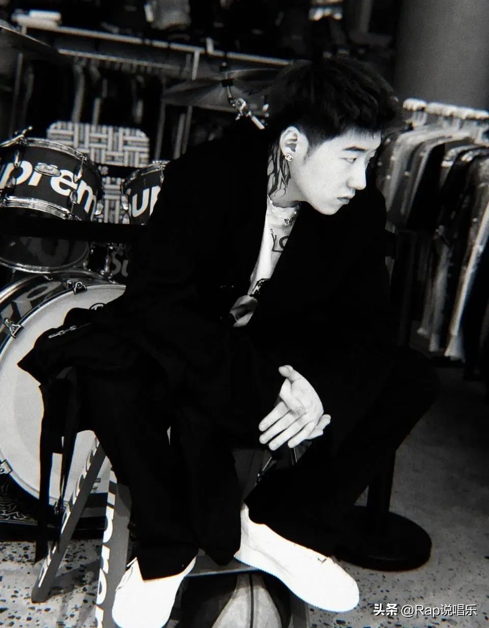 Naiwan's post to sneer at Cappar?The enviable "father and grandson love ...