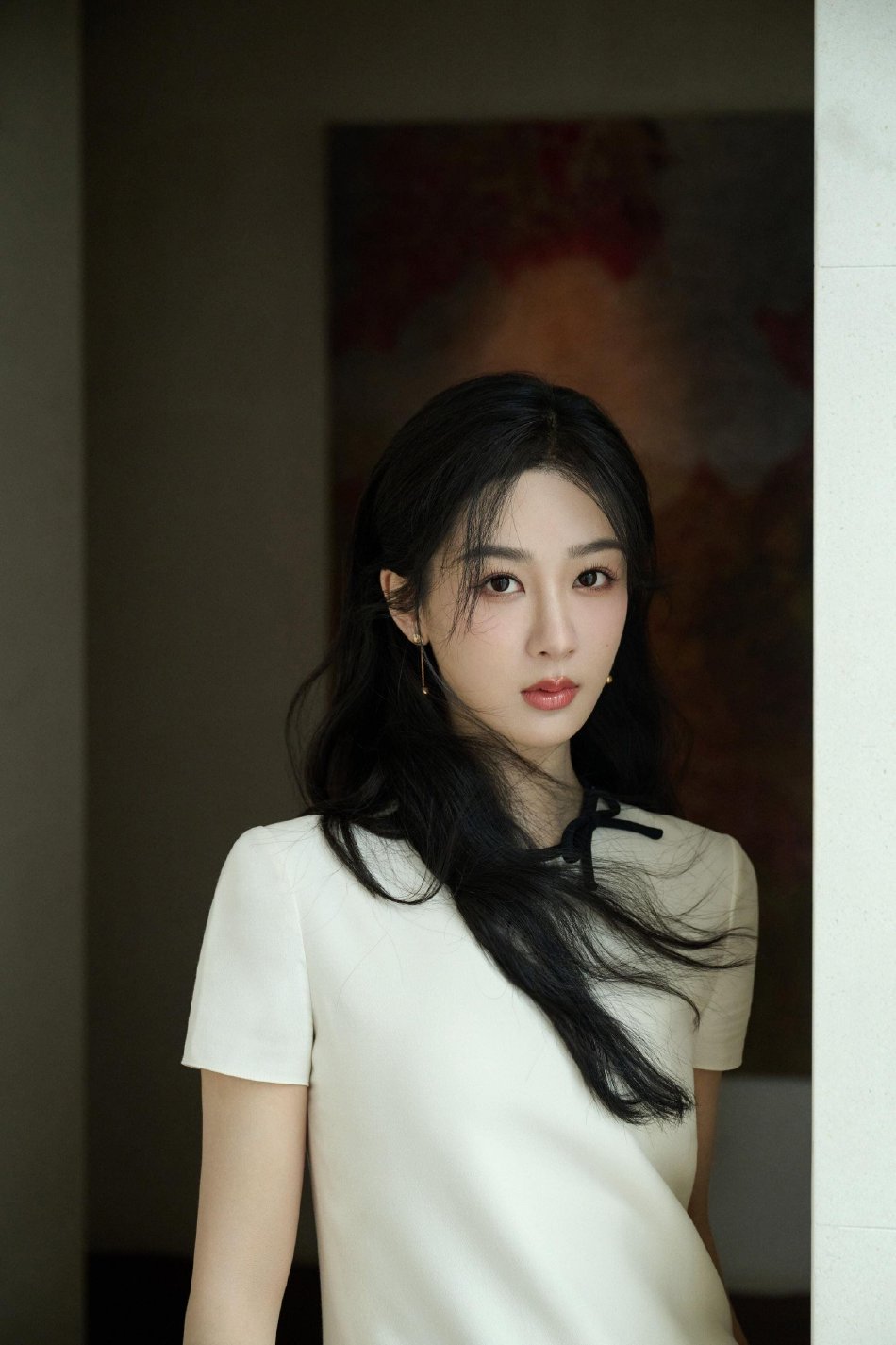 Little fresh! Yang Zi's latest photo is super seductive - iNEWS