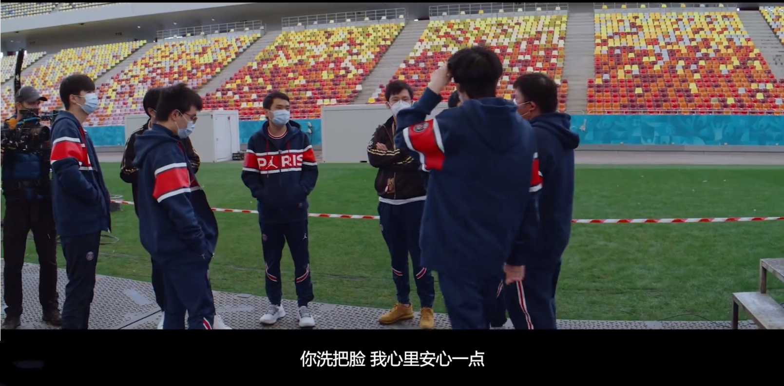 Dota2-TI10 True Vision Famous Scene: xiao8 twists the rope in reverse, sharp comments on Ame ...