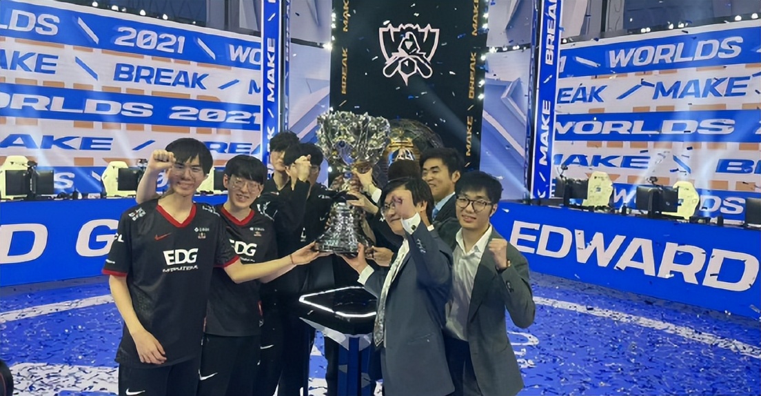 Niu Bao apologized to LPL fans, once thought of retiring, but returned ...
