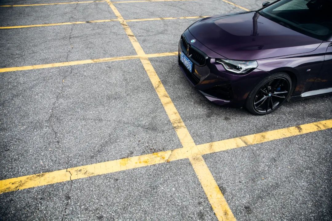 Rear-drive BMW small sports car and Toyota GR86, which would you choose ...