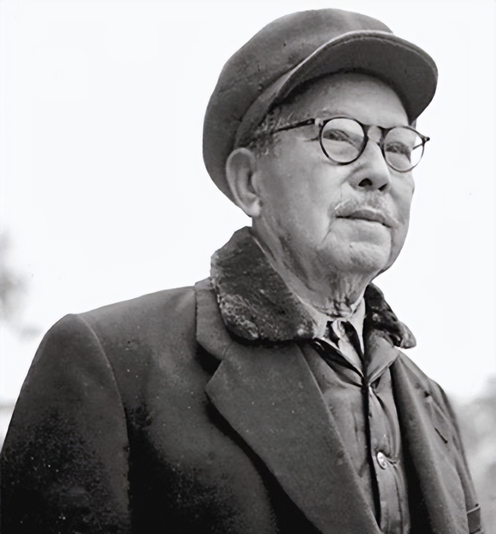 In 1991, after the landlord was released from prison, he entrusted ...