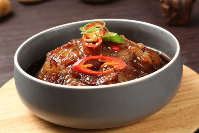 Skills for making Shanghai cuisine with tender taste and tangy aroma ...