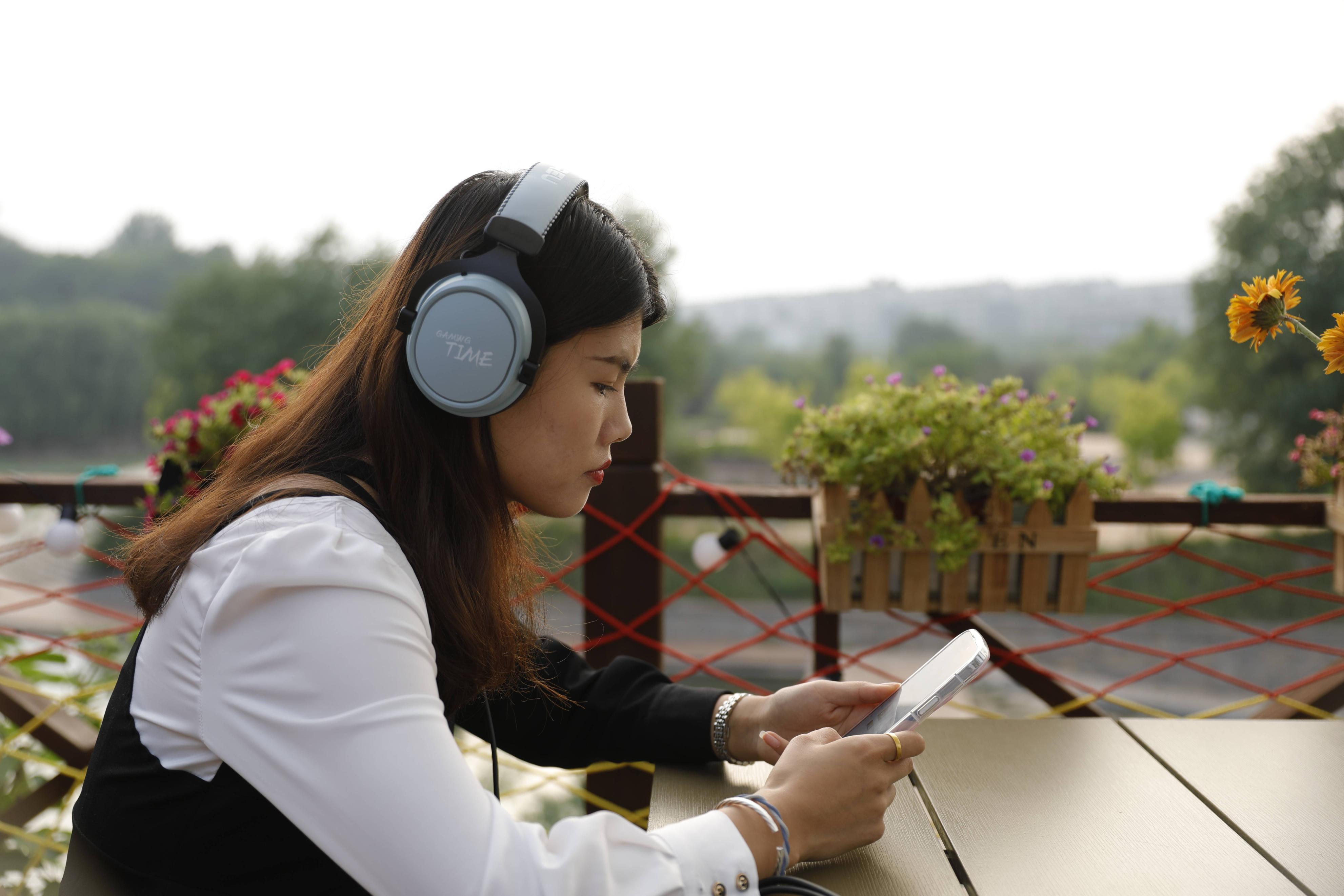 Dareu EH925 Gaming Headphones, the terminator of gaming headsets, with ...