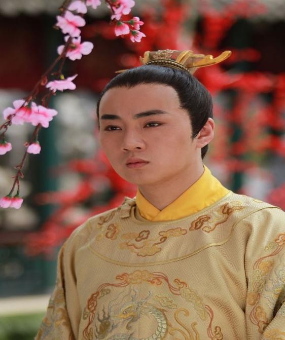 After Li Zhi ascended the throne, he was almost ostracized by the ...