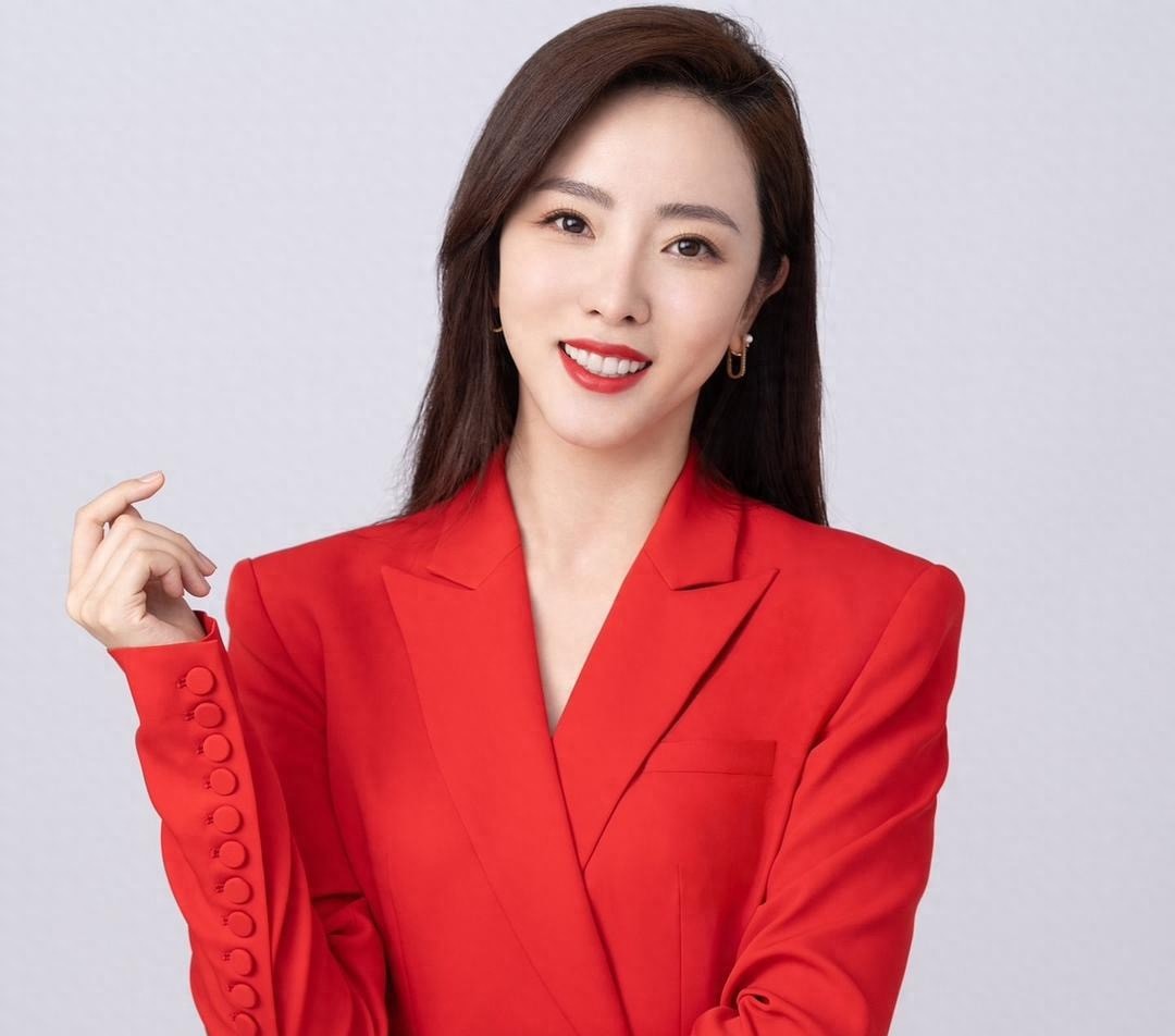 Li Sisi officially announced her resignation from CCTV! Suspected ...
