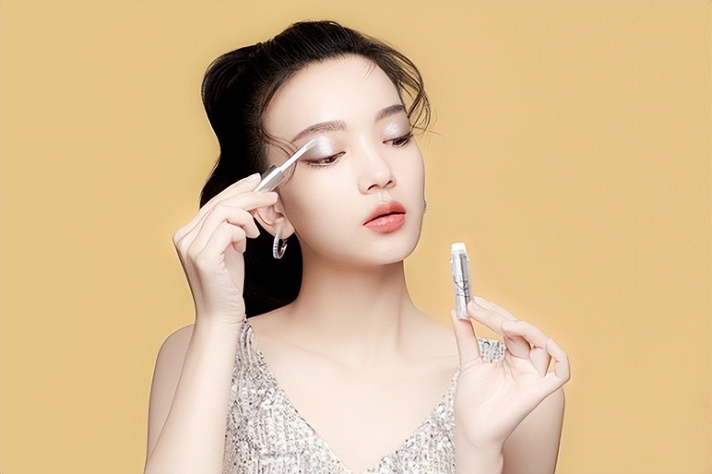 Double Eleven, AKF opens autumn and winter milk tea makeup - iNEWS