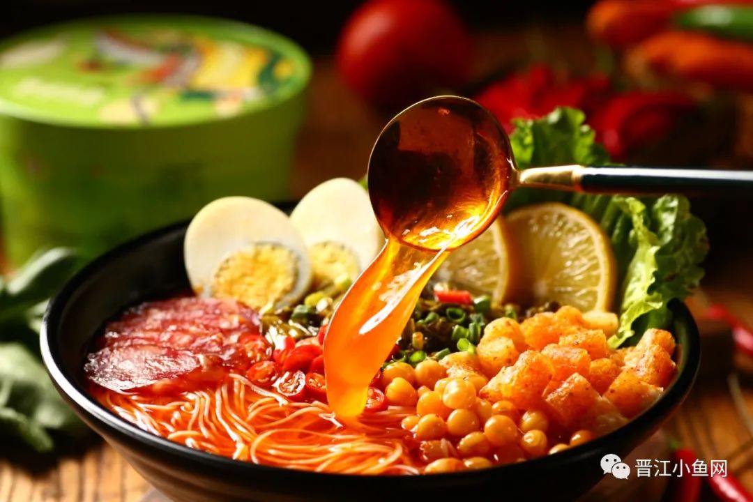 This bowl of Minnan rice noodles in Jinjiang comes from the first pure ...