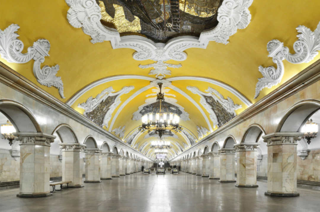 The most beautiful subway in the world, the 100-meter underground art ...
