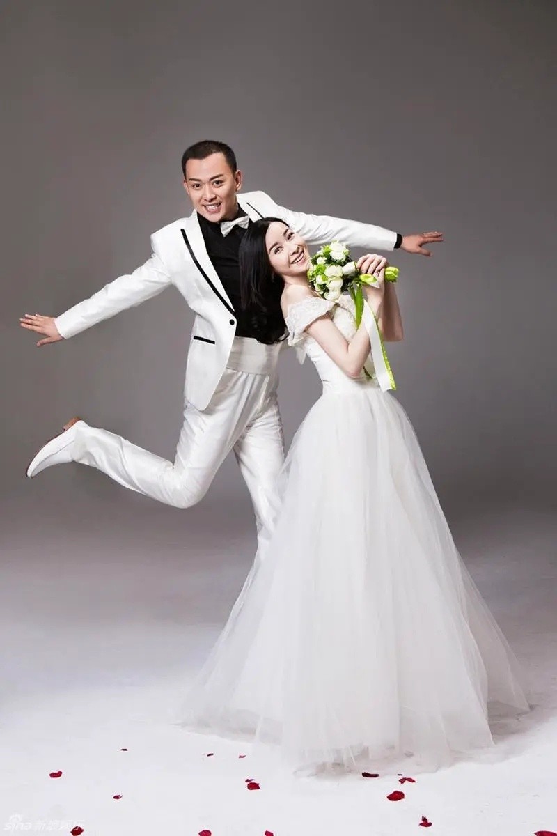 Huang Haibing's 12-year-old wife was a model champion, she is virtuous ...