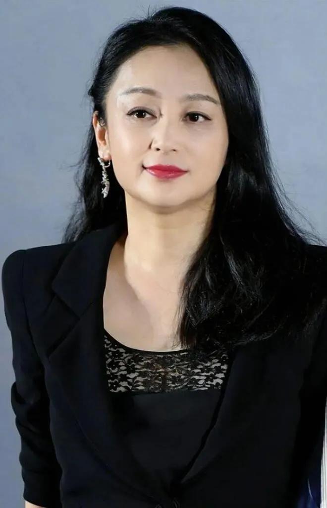 Scolding Ni Ping, tearing up Junru Wu, and kicking Yang Mi out of the ...