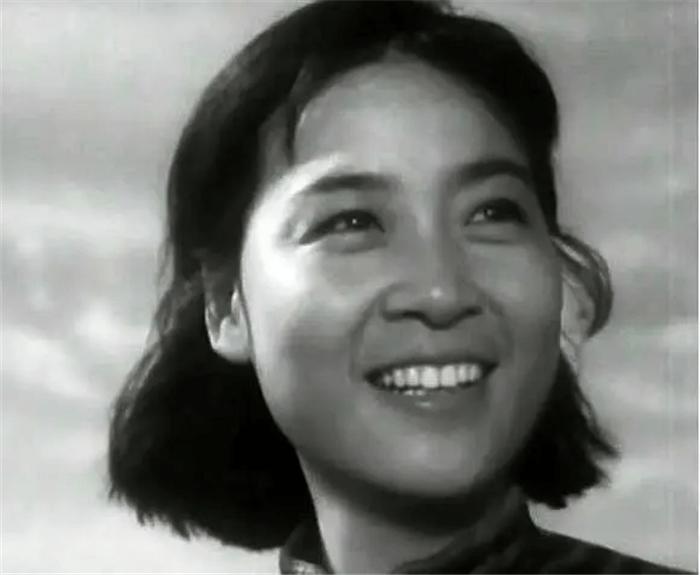 Xie Jin in Shi Jianlan's eyes: In "Ah! "Cradle" I once lost the leading actress in the film - iNEWS