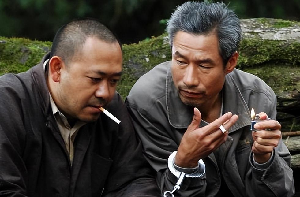 "Five Bullets": Hu Zhijun's villain explains to people what is bad and good - iNEWS