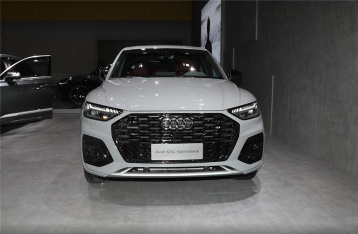 Standard 2.0T + dual clutch, Audi Q5L Sprotback is 30,000 more ...