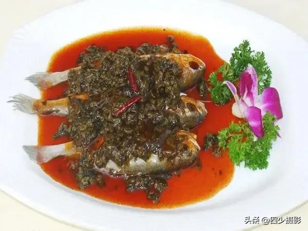 Braised yellow croaker with pickled vegetables - Mom's taste ...