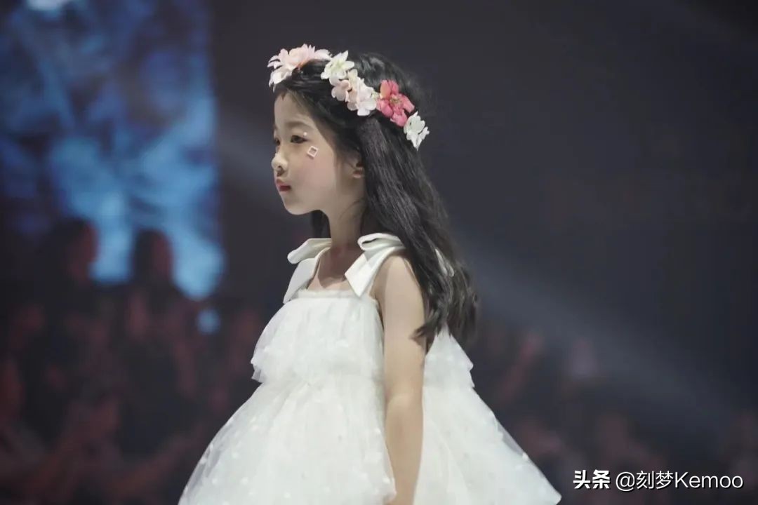 Song Xinning: Behind the glory on the stage is the sweat of hard work ...