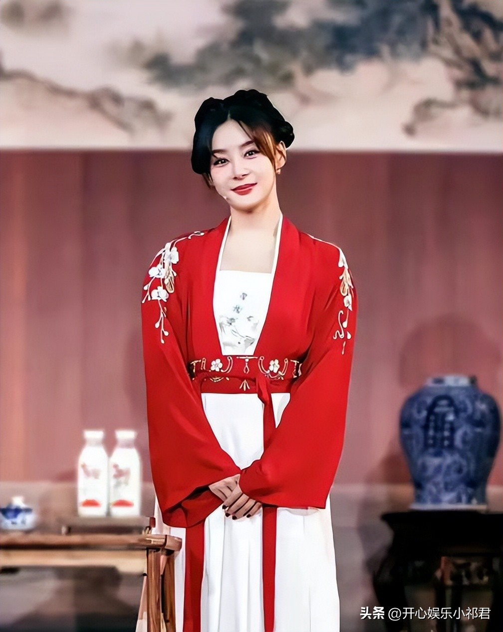 Yuan Shanshan's facial structure has changed again?The pointy nose is ...