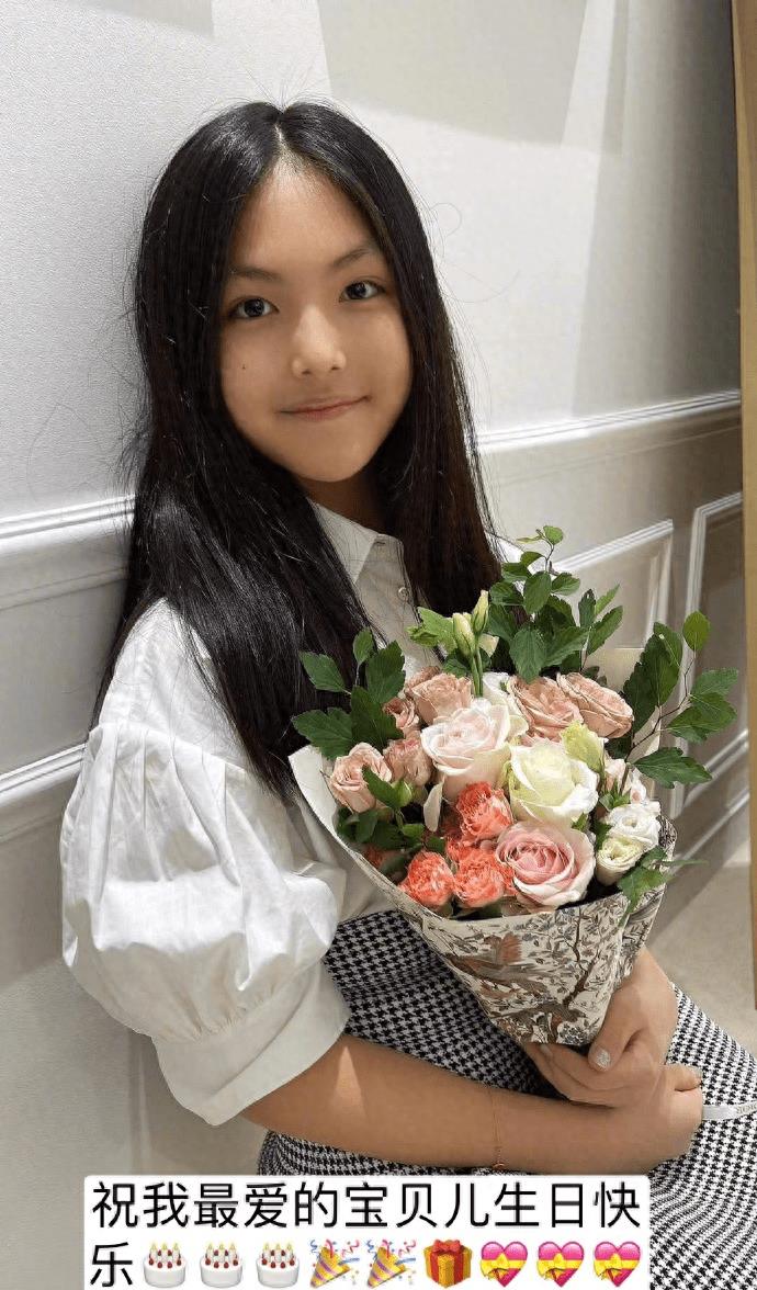 Wang Shiling: The price of two sets of looks exceeds 70,000, and ...