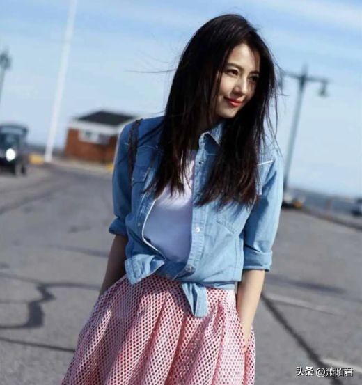 Gao Yuanyuan takes her daughter shopping, 3-year-old Rhea looks cute ...