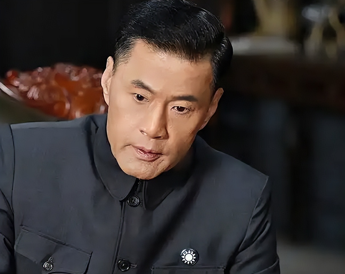 Yu Rongguang: Obsessed with filming, relying on his wife to support his family, only after the ...