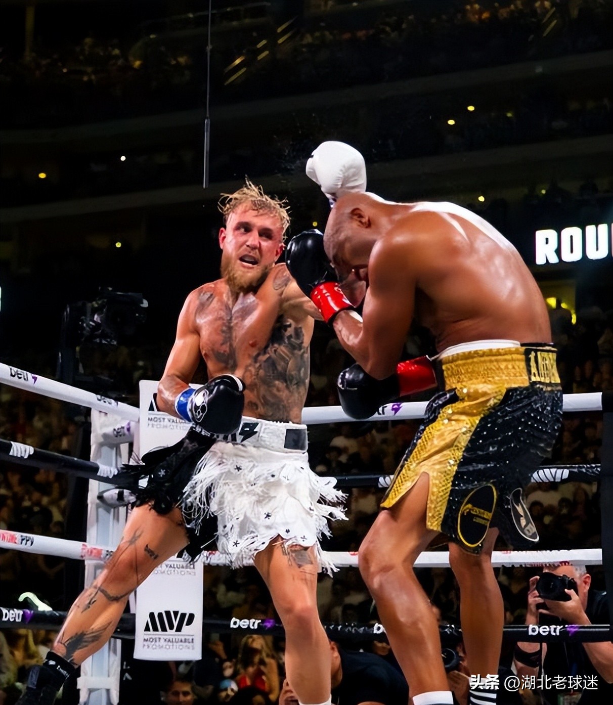 The most beautiful NBA audience becomes a boxing girl!The fiancé used ...