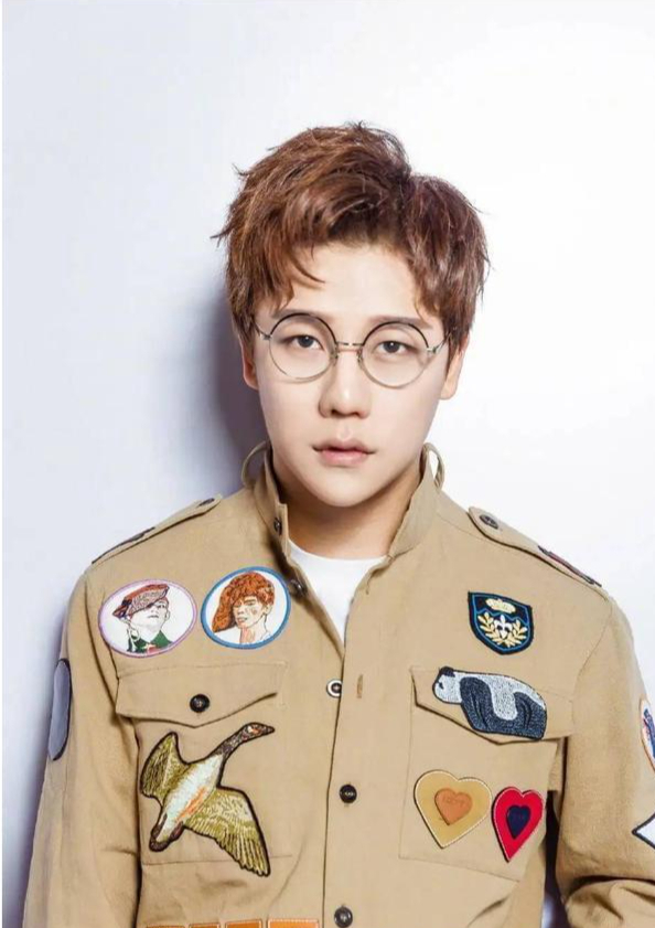 After losing three relatives within a year, Liu Wei posted "I am the ...