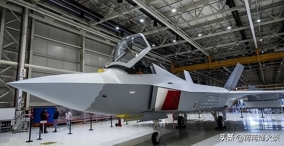 The President of Türkiye named it himself! The Khan Fighter is equipped ...