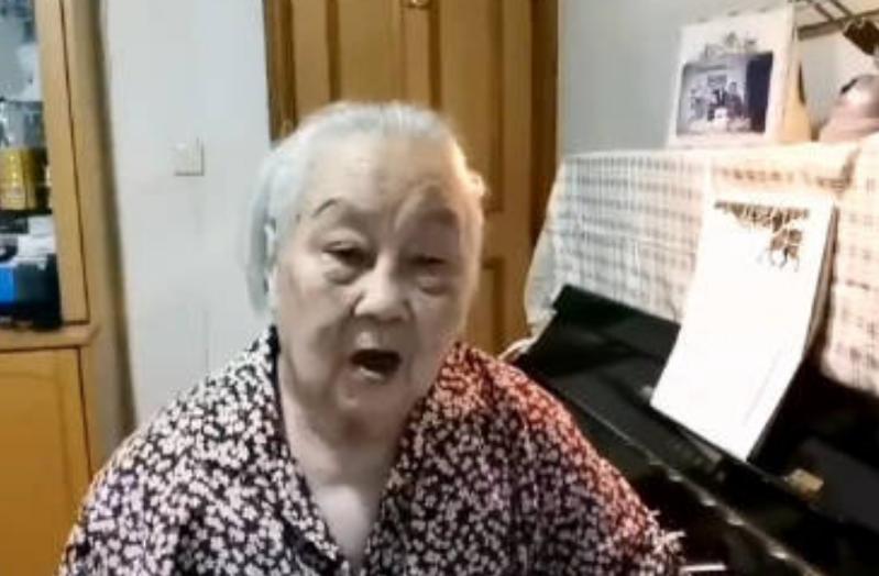 The old man was transferred 2.5 million follow-up by the nanny! The old ...