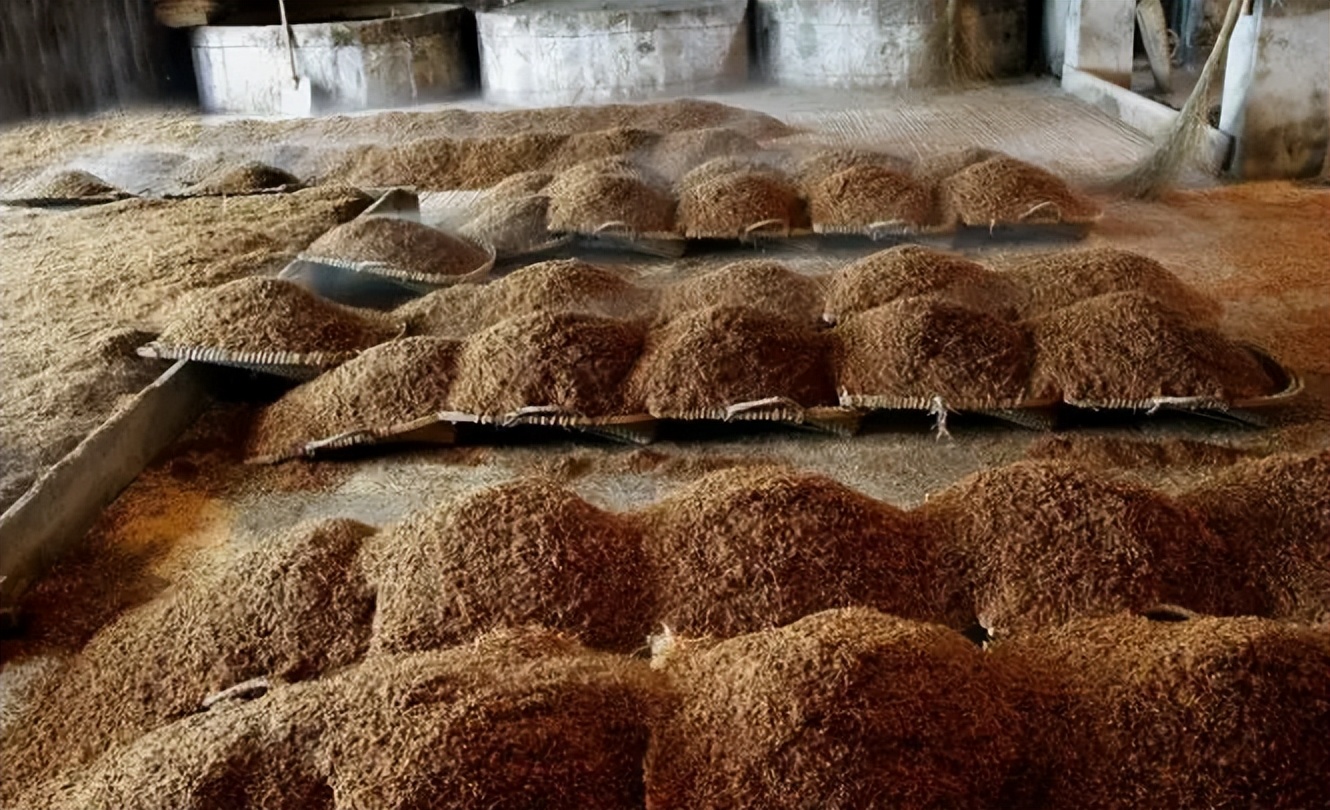 The distillery doesn't buy grain and doesn't have the smell of ...