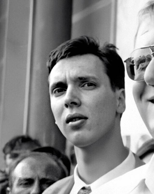 How handsome was Vucic when he was young?After reading his photos ...