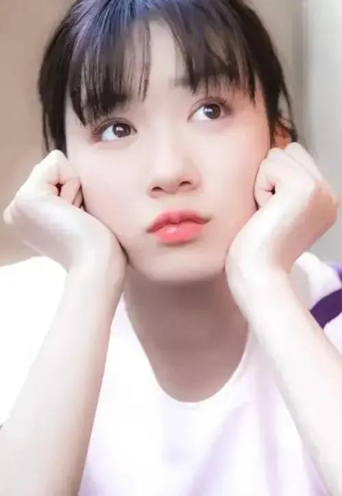 Japanese actress Saito Asuka, who played the Japanese version of Shen ...