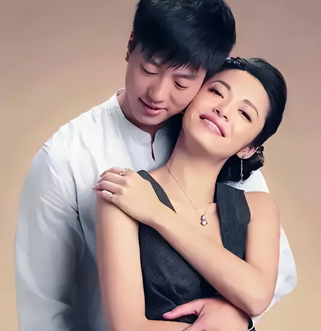Looking back at Ling Xiaosu 11 years later, I realized how aggrieved he ...