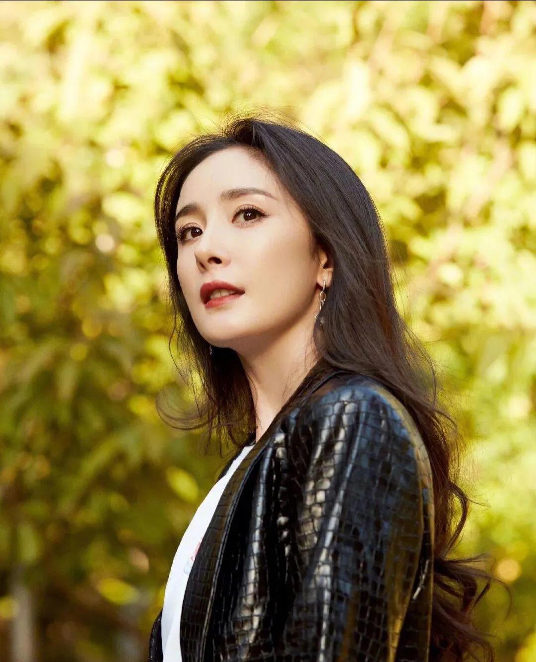 Beauty picture ~ Yang Mi - iNEWS