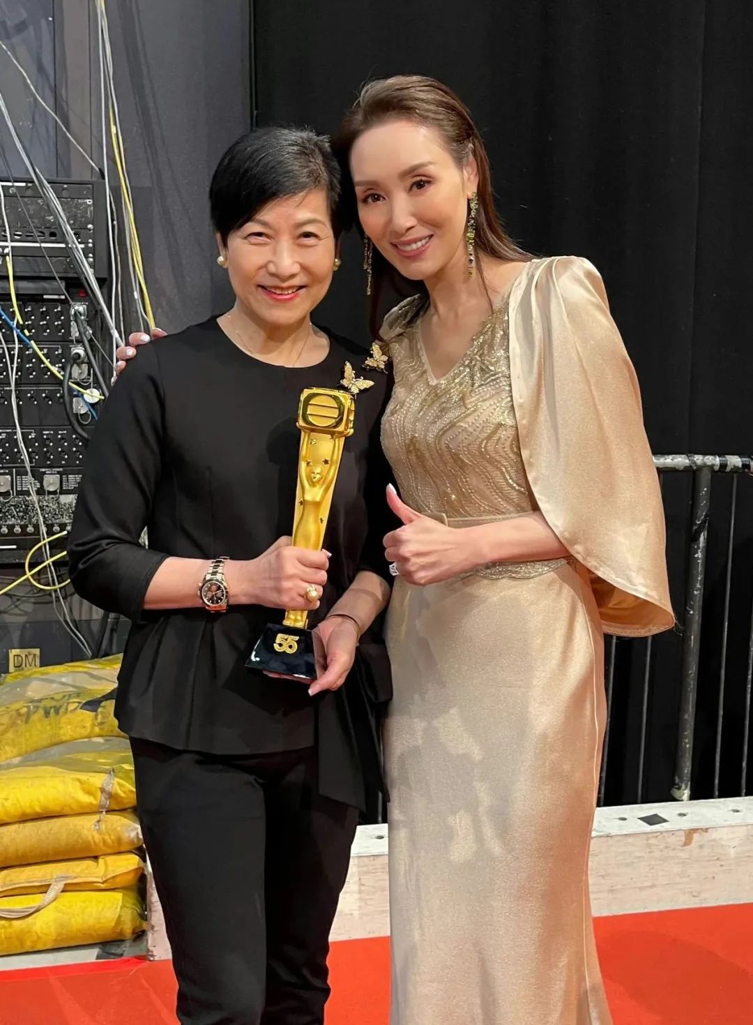 The 52-year-old TVB actress reappeared on the screen after many years, and announced her ...
