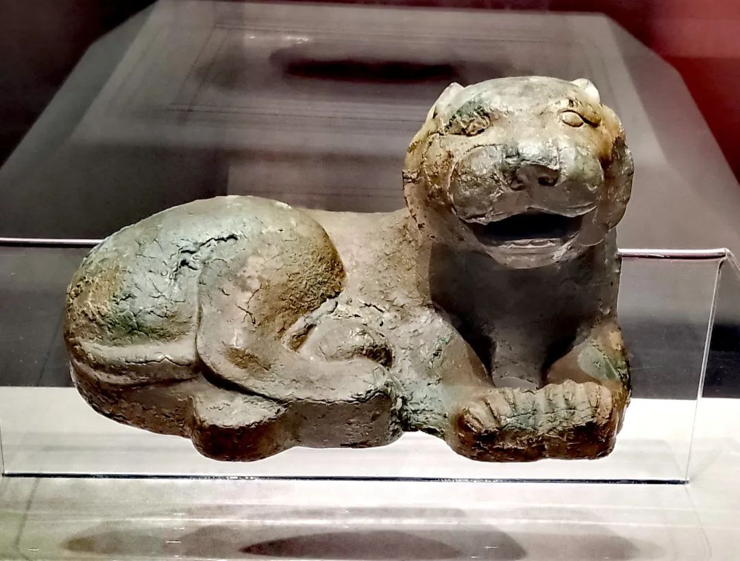 One cultural relic a day: Bronze Leopard Town in the Western Han ...