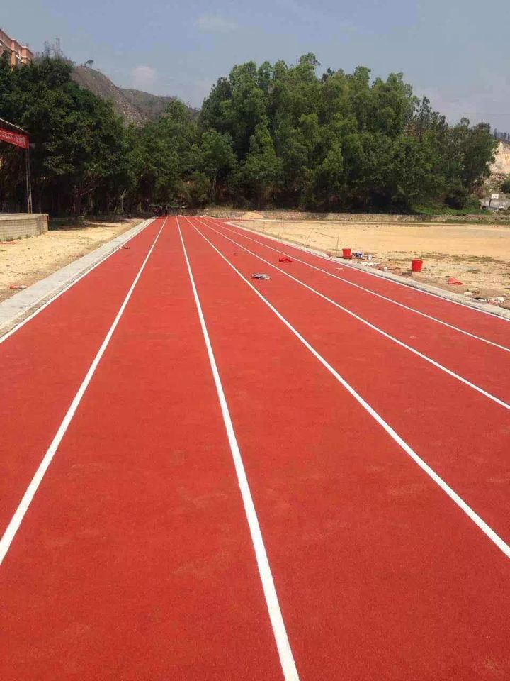 what material is used for the runway - iMedia