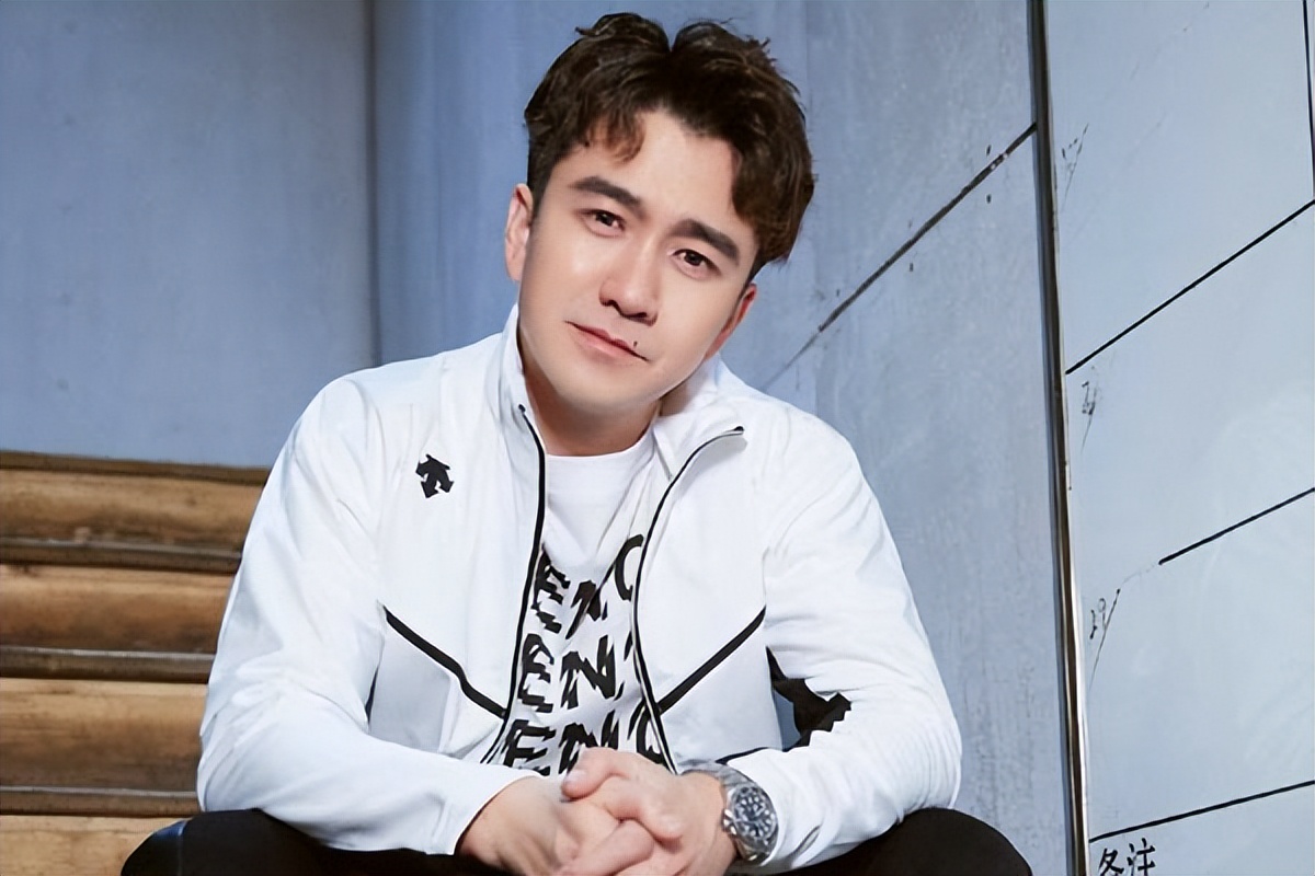 Zhai Tianlin, even if everyone gave up on him, there are female celebrities with the surname Xin ...