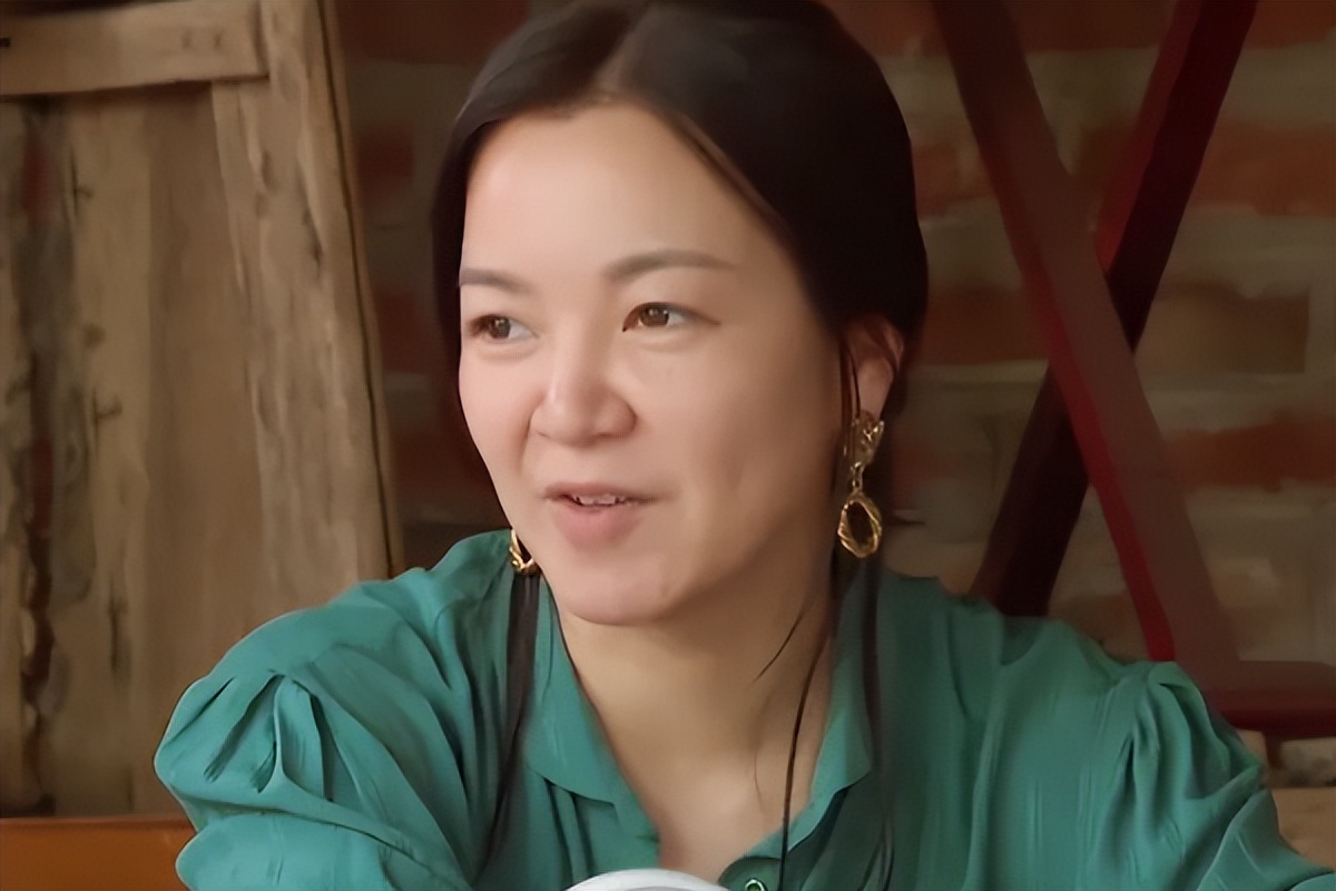 Aya has been overwhelmed by the Big S sisters for years, and now she's ...