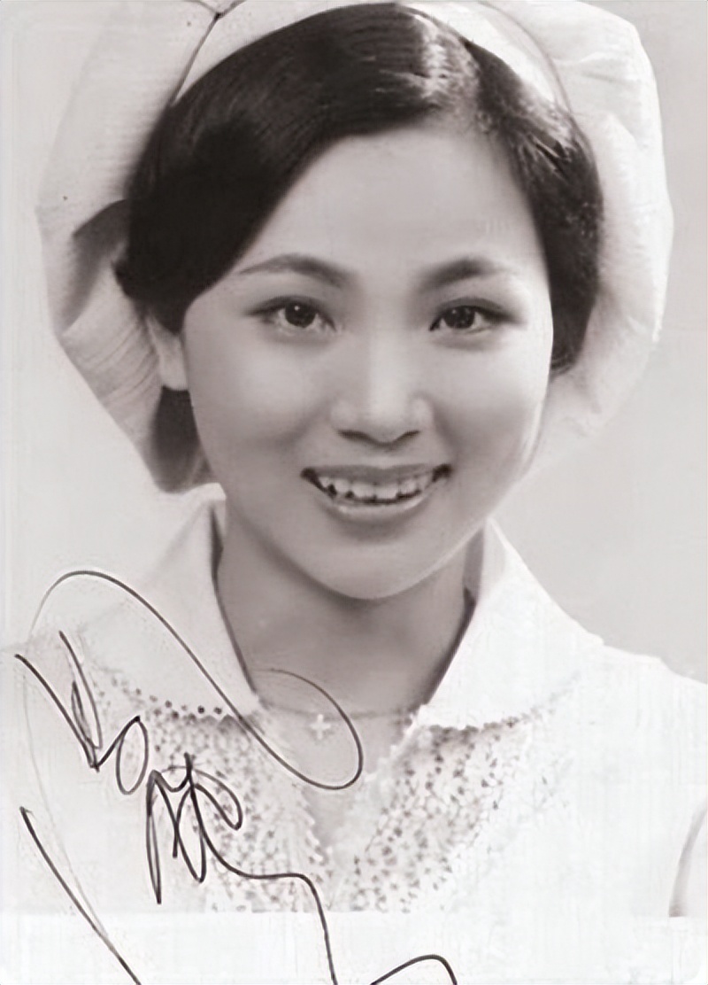 The "Queen of the Hat" Feng Feifei left 4 billion inheritance after her ...