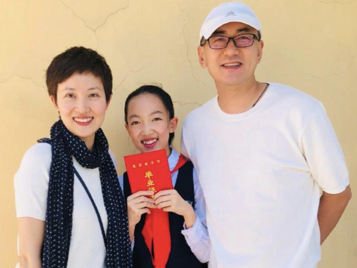 The happy life of the host Lu Jian, and an important woman he loves ...