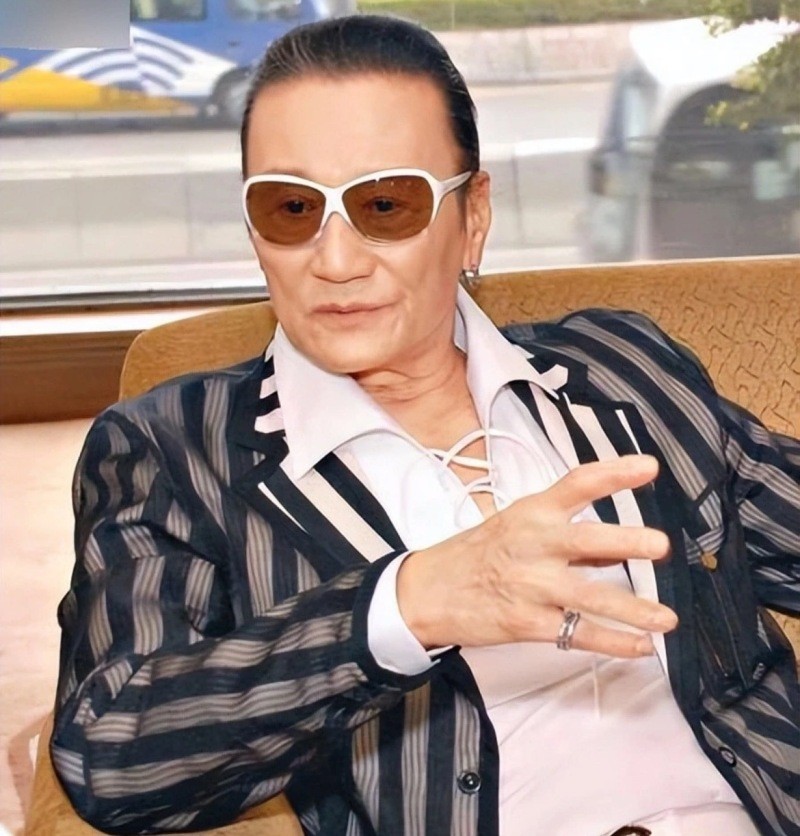 He was raised by Xie Xian for 12 years and exchanged his youth for 20 ...