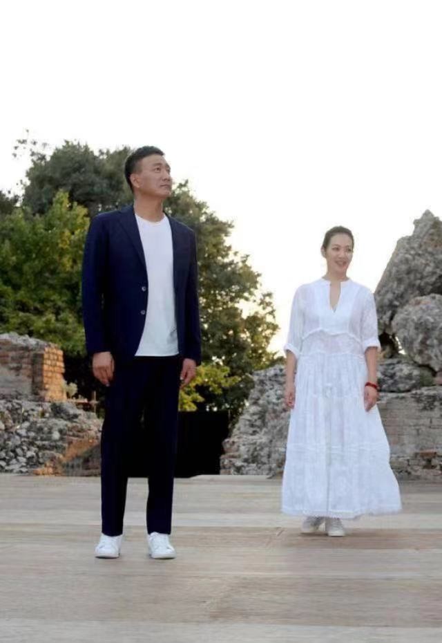 Hu Jun's family has really good genes! The daughter is overgrown and 1. ...