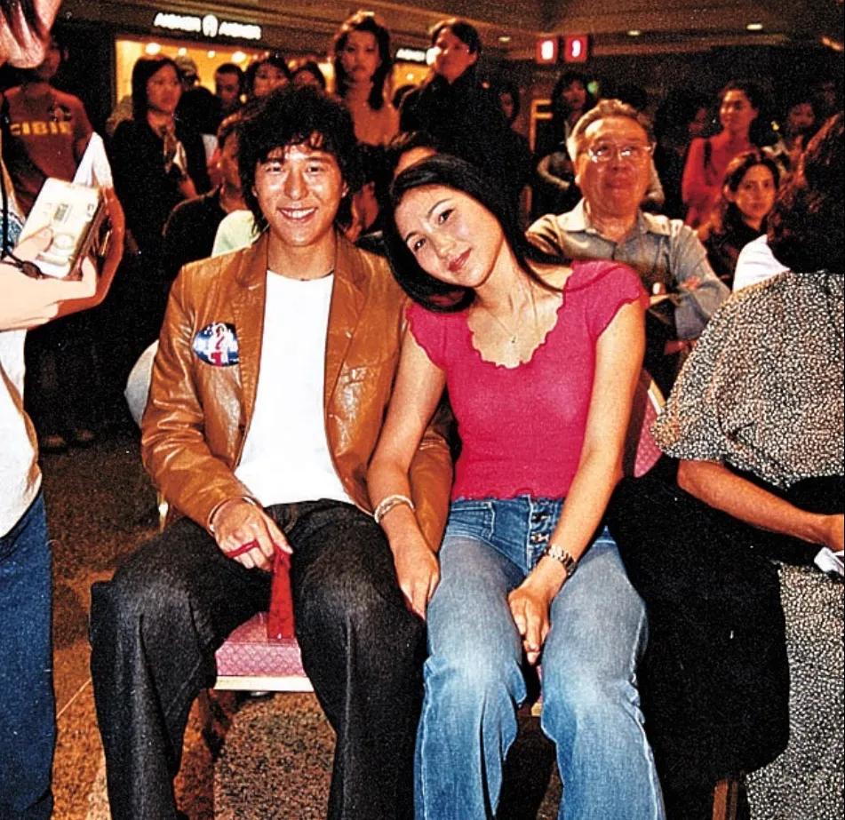 Deng Jianhong changed astonishingly after immigrating to Canada, and ...