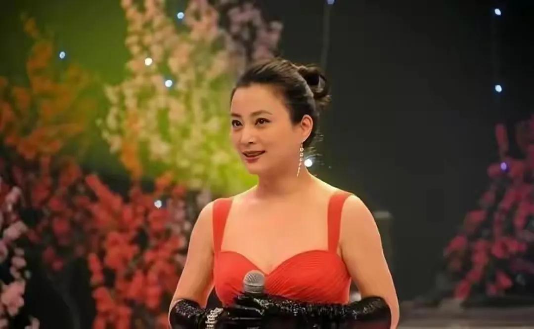 She was unable to become popular because of her looks, and transformed ...