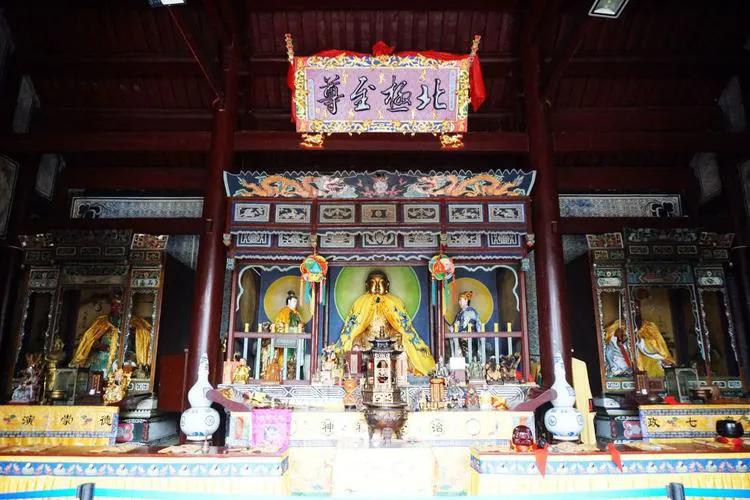 Wudang Mountain Jiu Dao Temple, each of which is a Taoist holy place ...