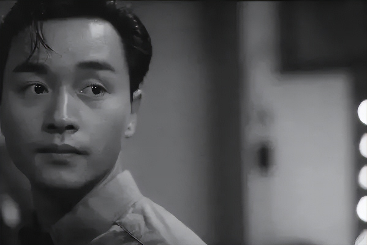 On the 19th anniversary of Leslie Cheung's death, has Leslie Cheung been exaggerated by myths ...