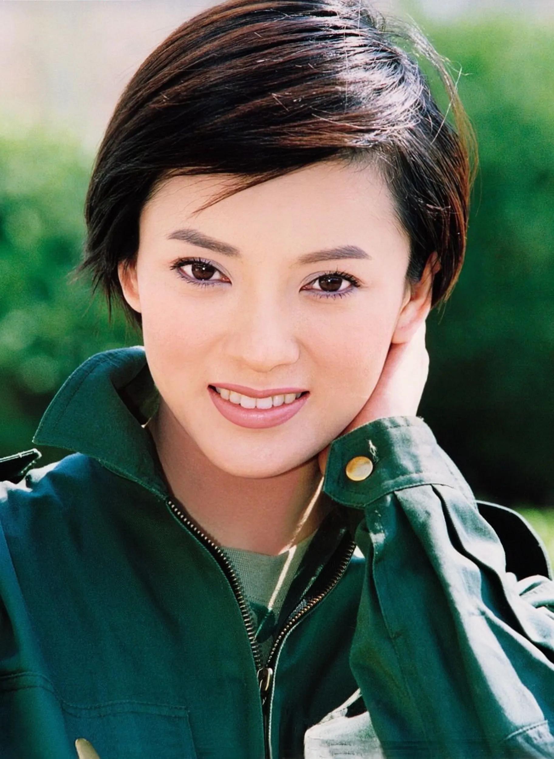 In 1995, Peng Dan refused to take a nude photo for 250,000 US dollars ...