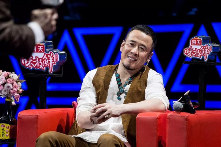 Yang Kun: After playing with multiple women after depression, there are still many women chasing ...